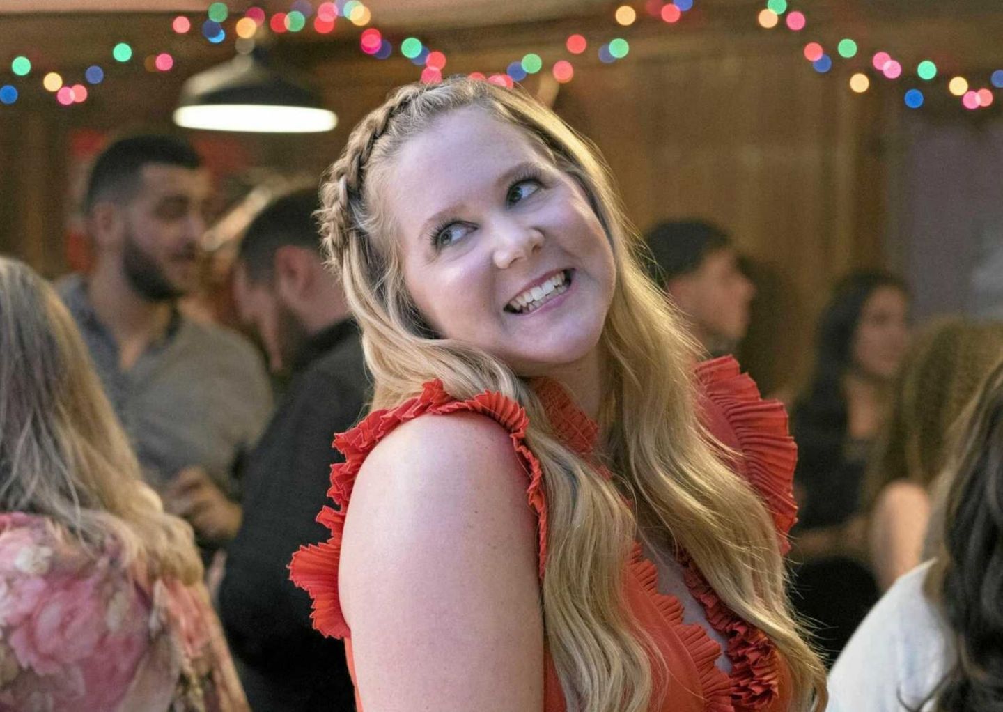 10 Body Confident Plus Size Characters In TV And Movies – Lucy The Stylist
